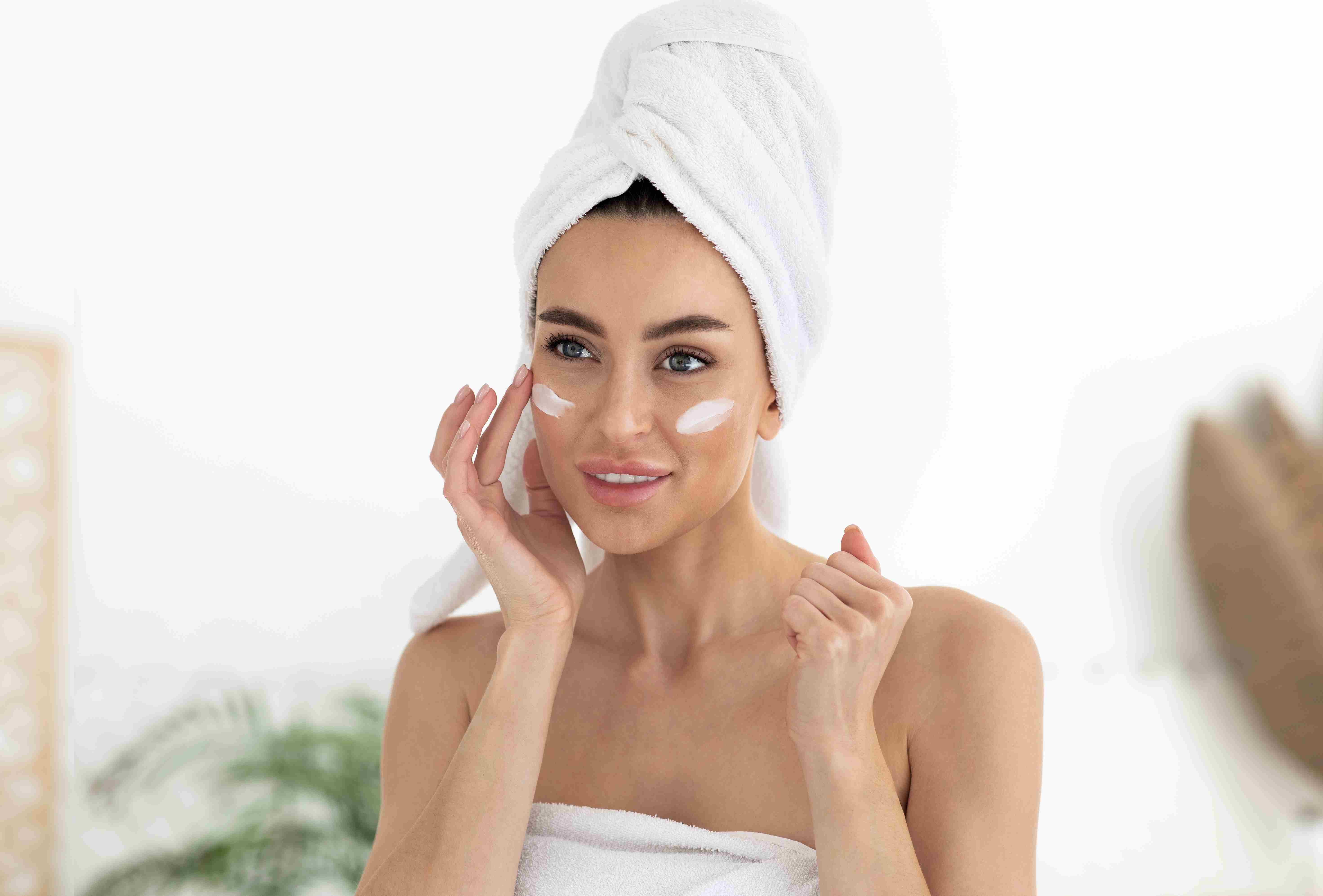 Benzoyl Peroxide Cream Guide: Uses, Benefits & Side Effects